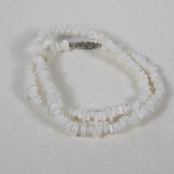 Unbranded | Jewelry | Shell Chip Beaded Necklace 6 Inch Choker Vintage ...